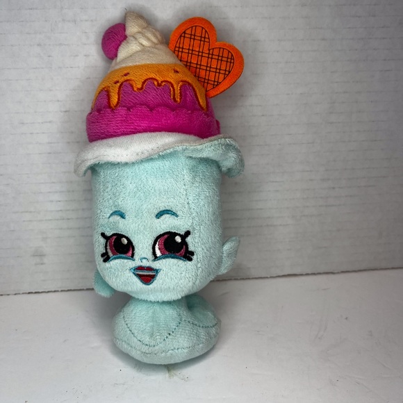 Shopkins | Toys | Shopkins Susie Sundae Plush Mini 8 Inch Ice Cream ...